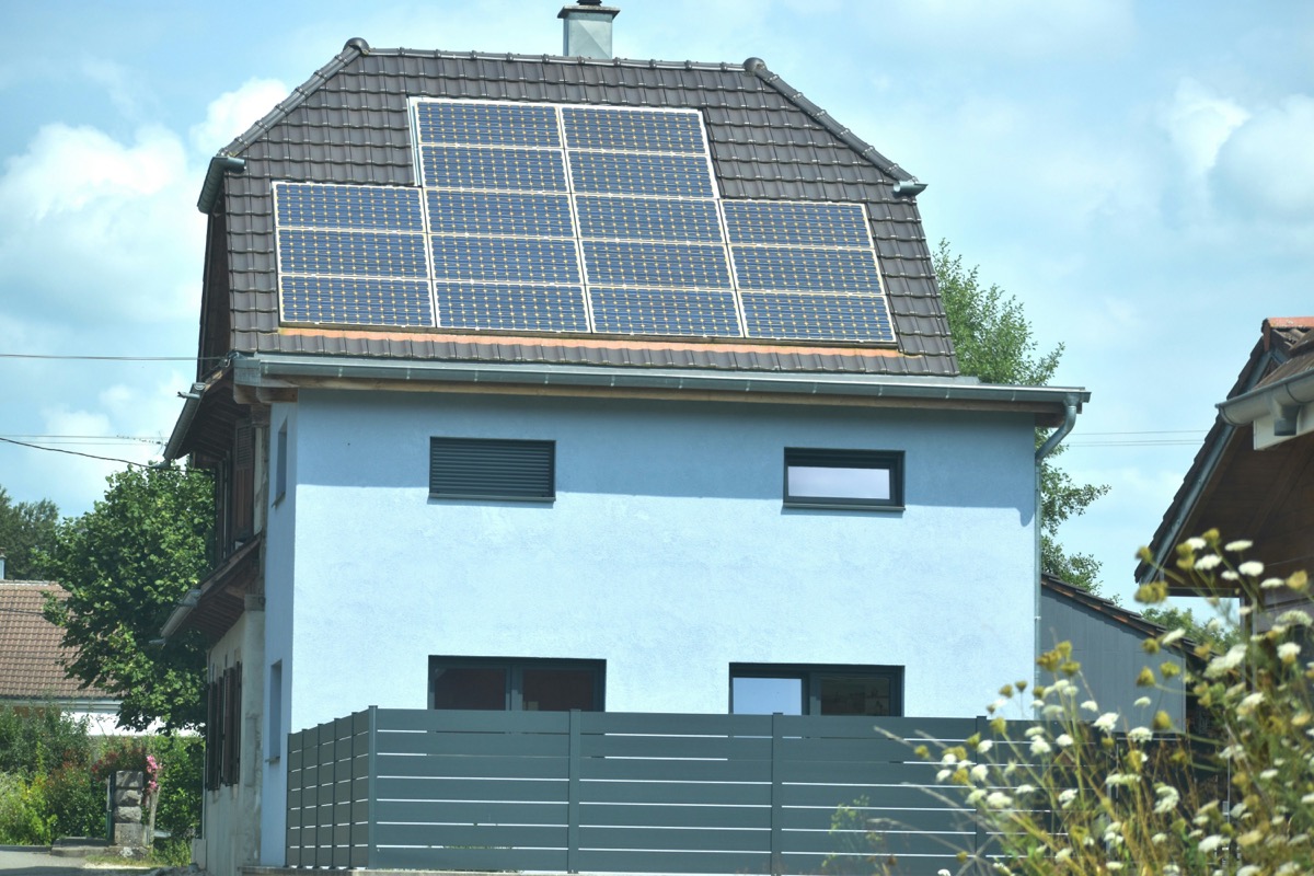 Time-of-Use Tariffs and Solar Panels: Saving More in NI | Solar Panel NI